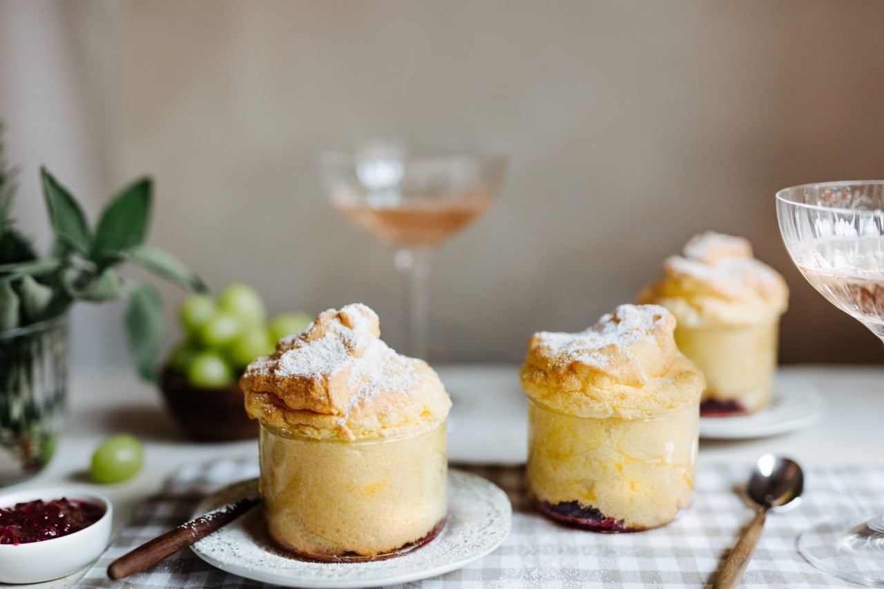 Salzburger Nockerl mit heißen Preiselbeeren