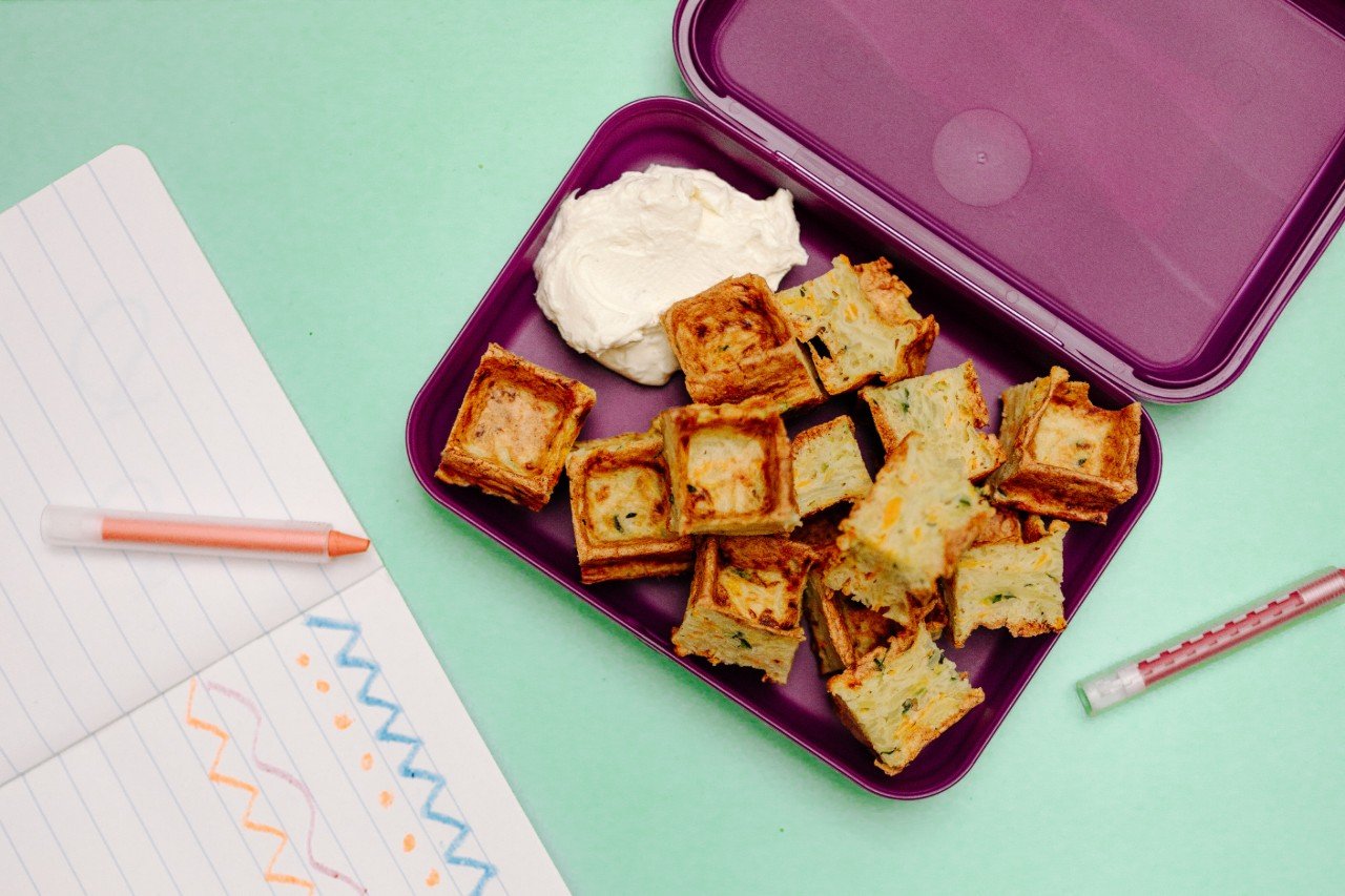 Kartoffel-Gemüse-Waffeln mit Crème fraîche