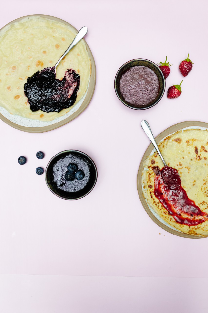 Schnelle Erdbeer- und Heidelbeermarmelade